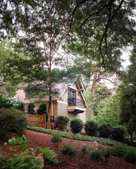Carriage House: Inside an Atlanta Carriage Home Addition